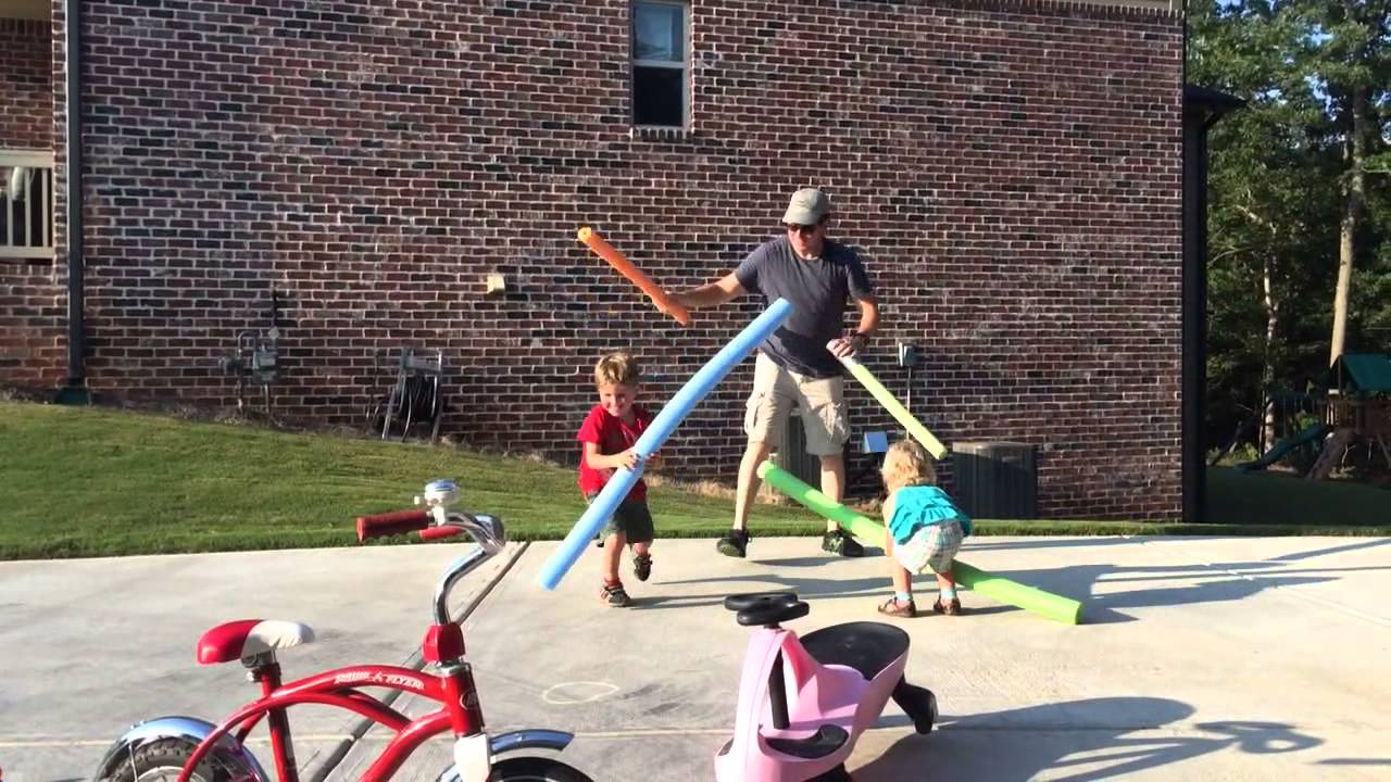 Light saber pool noodle wars - YouTube