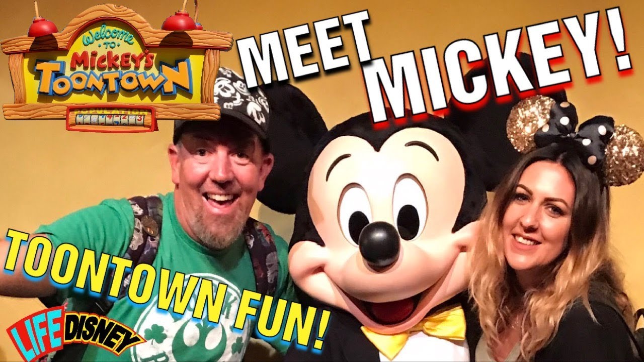 Toontown Fun and an awesome Meeting with Mickey Mouse! - YouTube