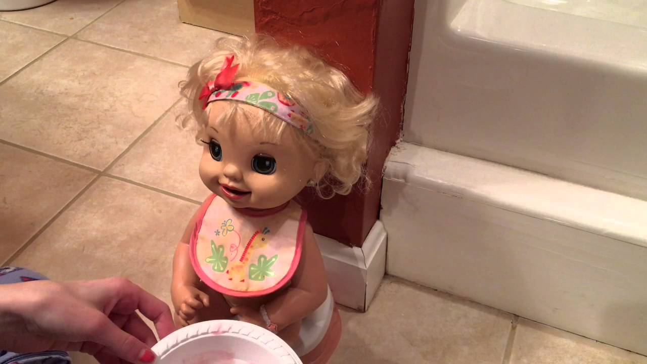 Emma Eats A Food Packet - YouTube