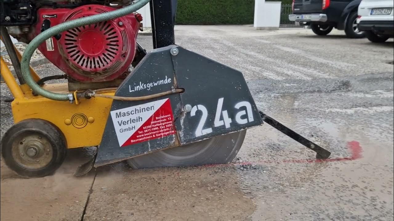 Fugenschneider Wacker-Neuson FS16 beim Asphaltschneiden - YouTube