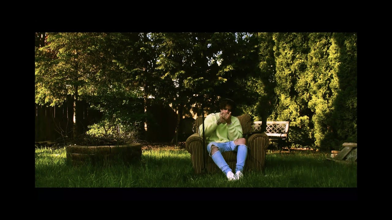 Rozei - The World Is Over Chords - Chordify