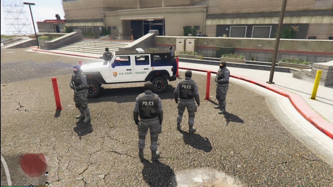 GTA V : NOoSE Gifts a Police Modification Car to Michael GTA 5 GAMEPLAY ...
