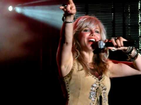 MARLAIN ANGELIDES - PERFORMING IN KALAMATA :) - YouTube