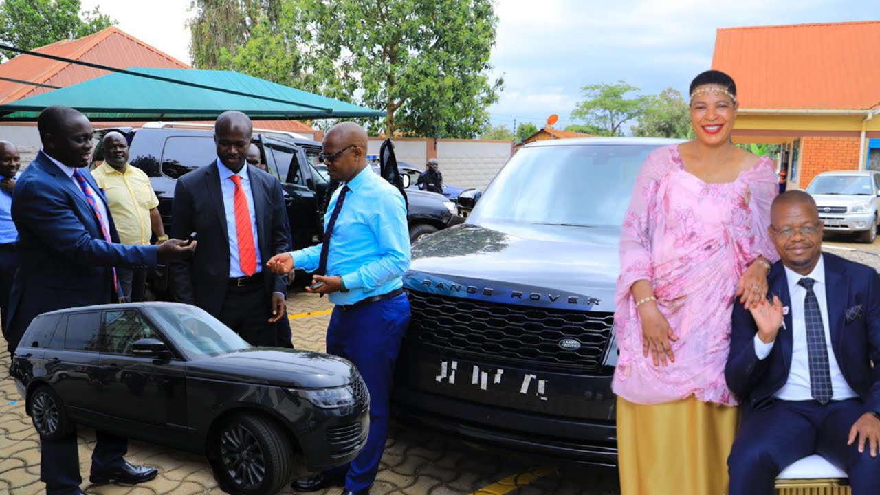 Speaker Anita Among Gifts Husband Magogo Band New Ranger Rover ...