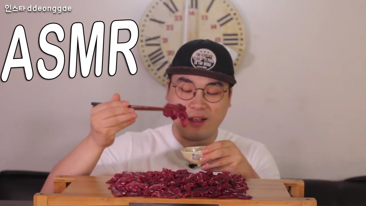 ASMR Raw beef sashimi (Meat eating sounds) - YouTube