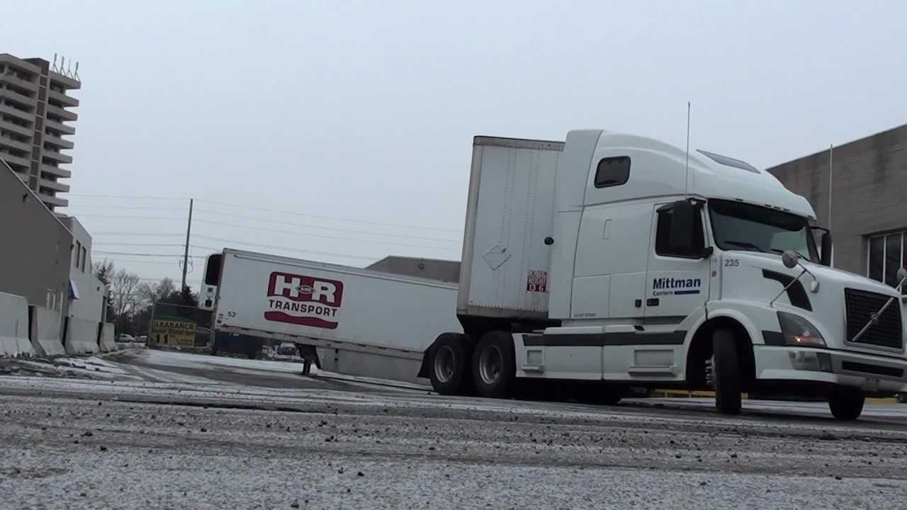 Backing up tractor trailer - YouTube