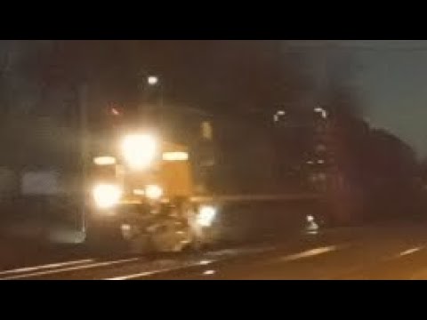 705 ES44AH Leads Csx I158 Wth/ Friendly Crew & Rear DPU! - YouTube