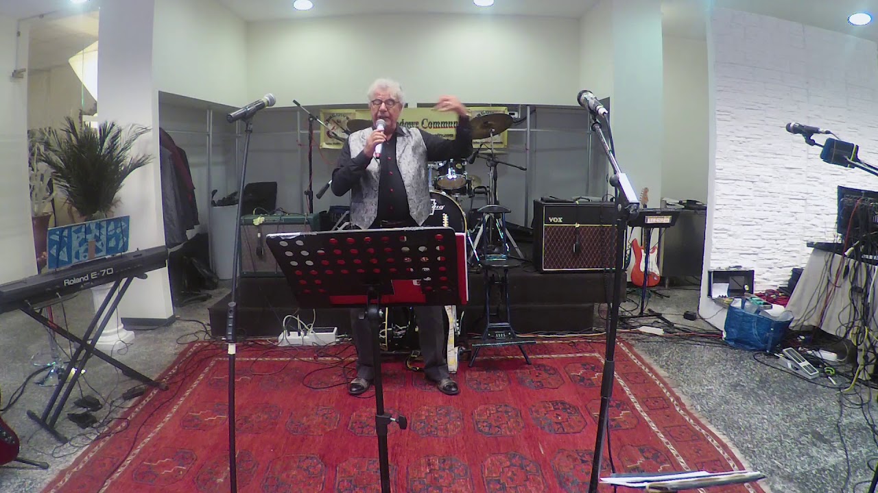 Marco Attard - Immagine Bianca (Throw Down A Line) - YouTube