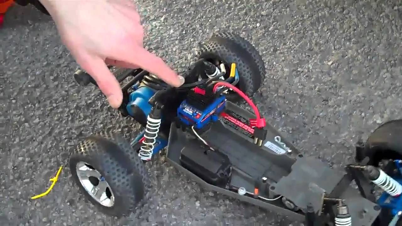 Rustler vxl smoking esc. - YouTube