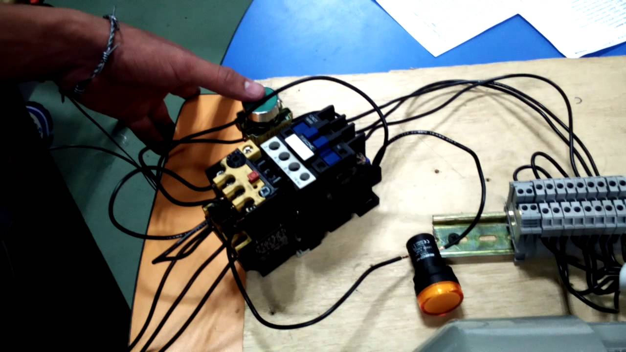 PRACTICA DE LÓGICA CABLEADA CON TEMPORIZADORES. - YouTube