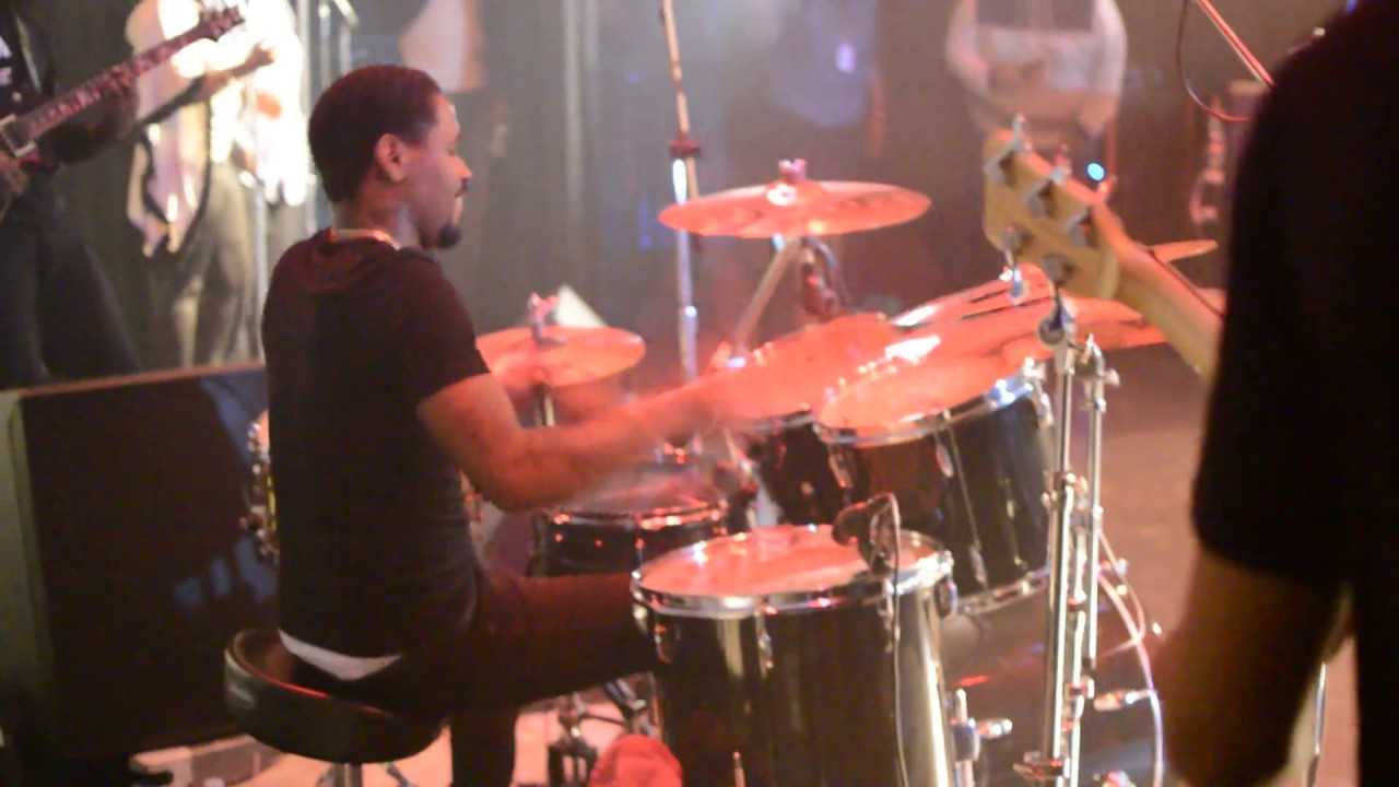 Kareem Thompson Drums ( A million The Poet Show ) - YouTube