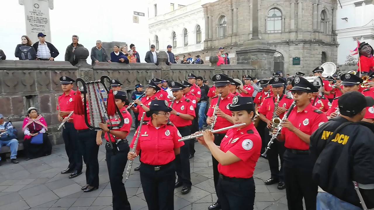 Fiestas de Quito - YouTube