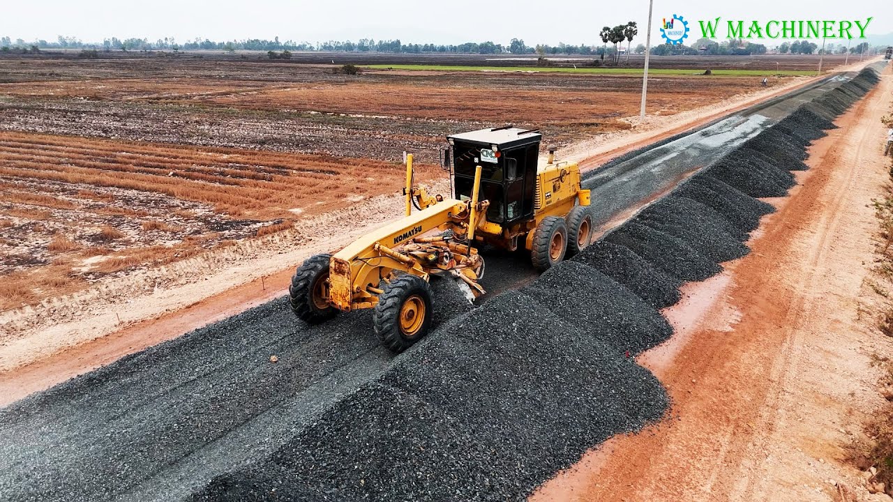 Grader Making Road By Komatsu Grader Spreading Gravel | Grader Building ...