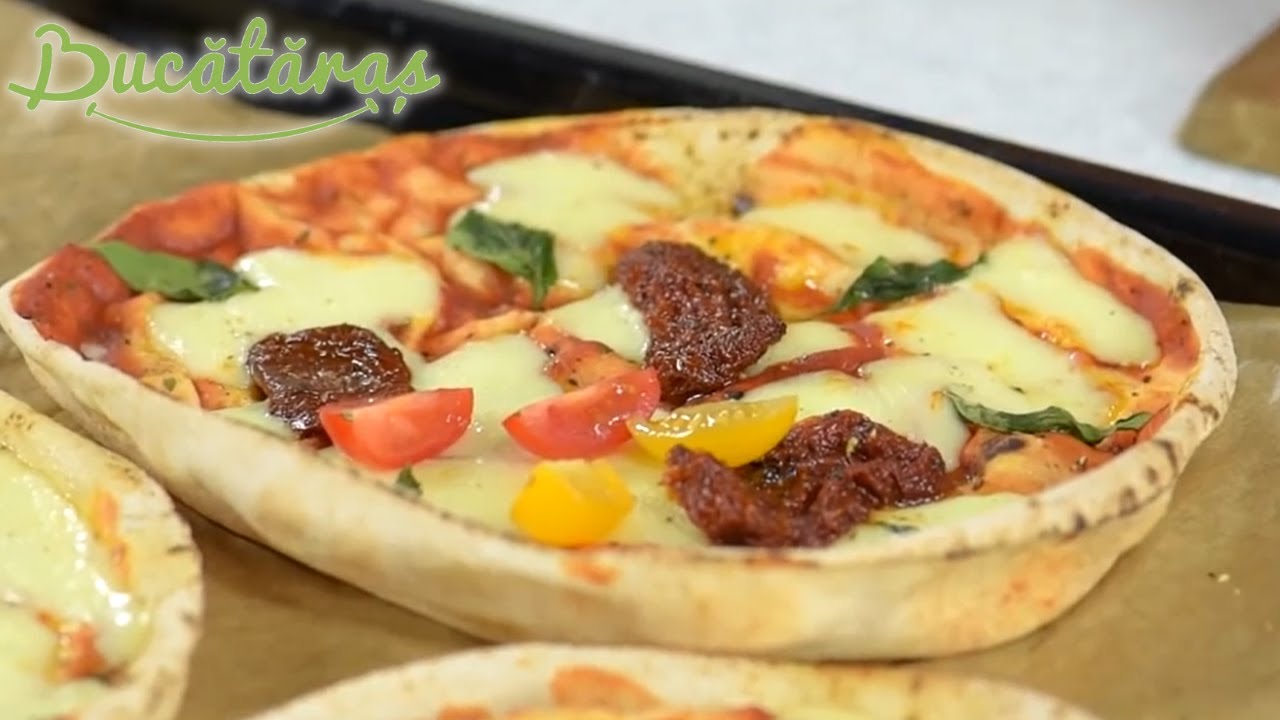 Reteta Pizza rapida pe lipie libaneza | Bucataras TV - YouTube