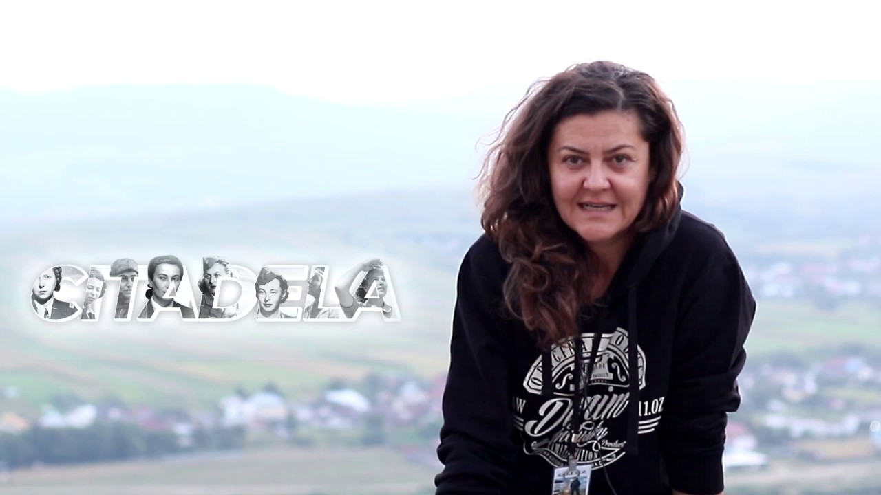 Isabela Neamtu la Cetatea Neamțului - YouTube