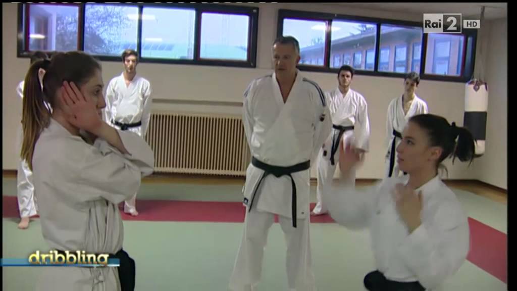 Sara Cardin (Karate) - Servizio su Dribling - Rai 2 - YouTube
