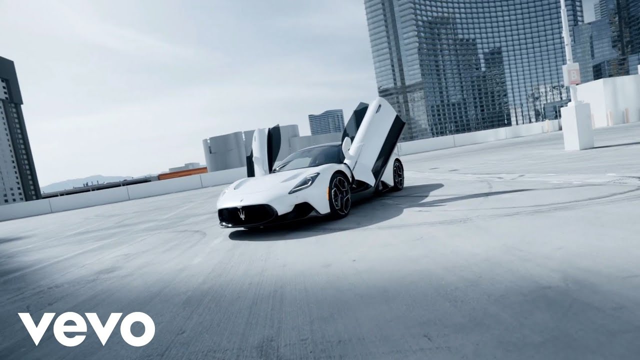 CryJaxx - Don't Stop The Music - YouTube