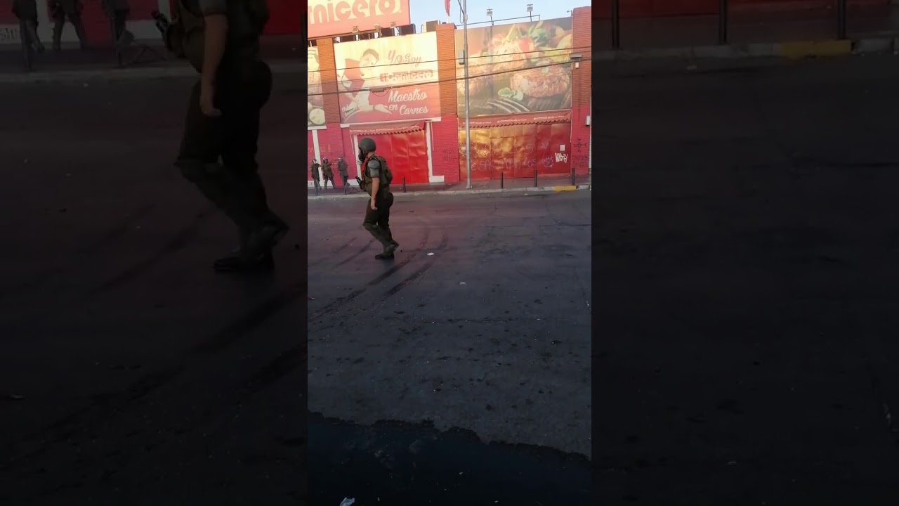 Disturbios en chile ( El paco maricon )😅😅 - YouTube