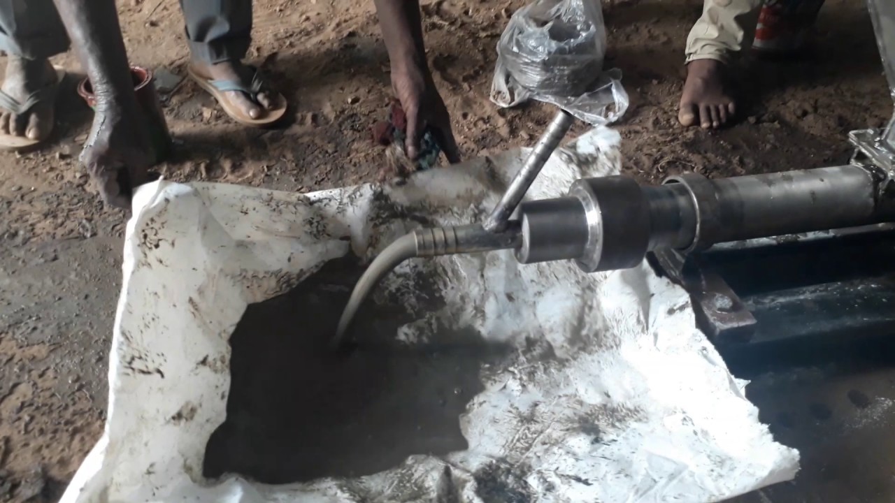 Cement spraying Machine - YouTube
