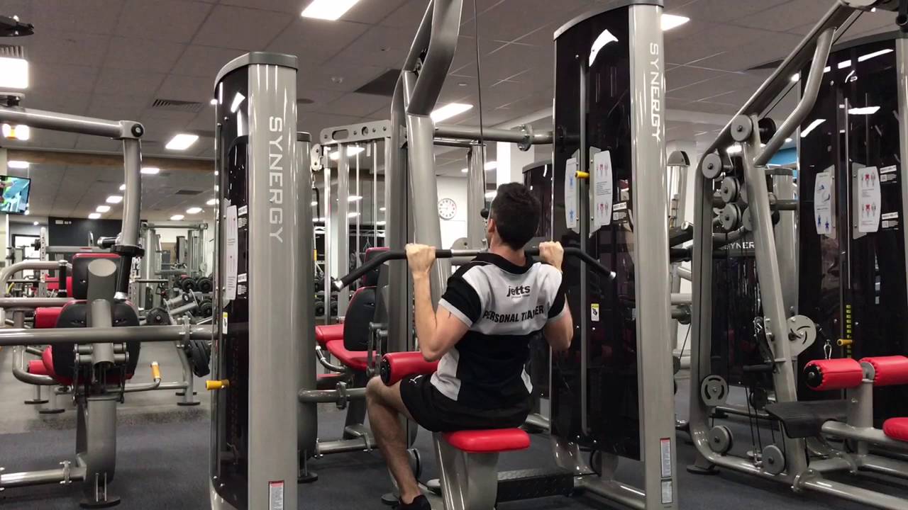 Wide lat pull down - YouTube