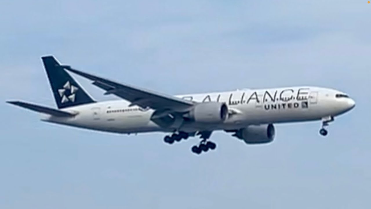 HEAVY and Small Aircraft Arrivals; Plane Spotting at EWR in July! - YouTube