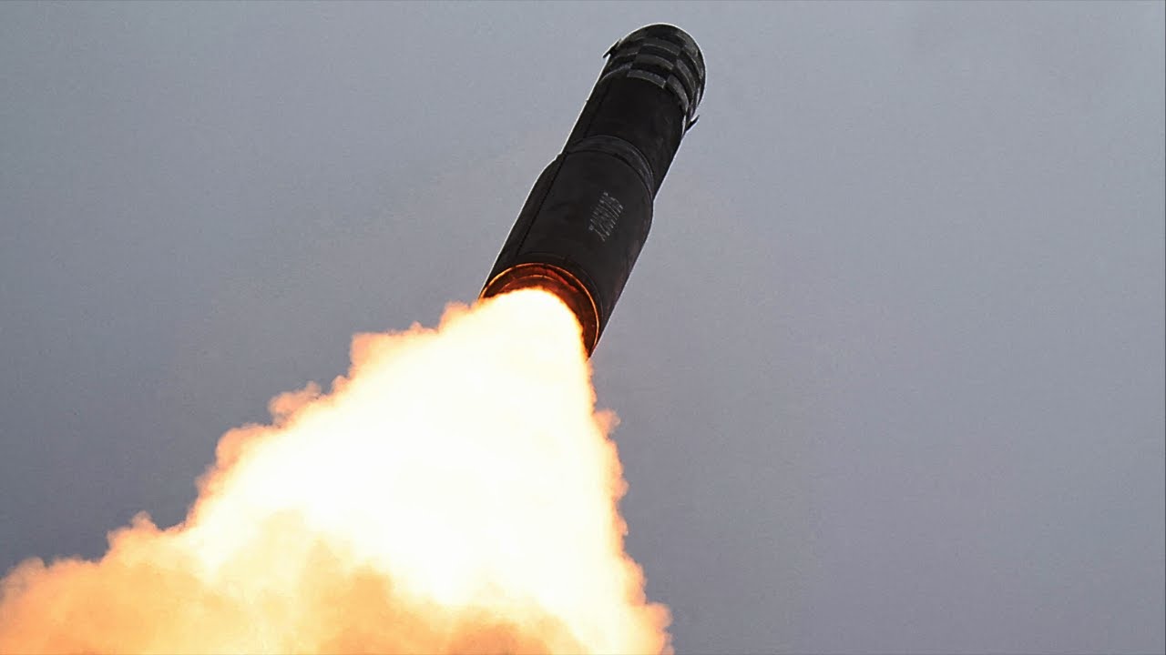 France tests the New M51.3 intercontinental ballistic missile with a ...