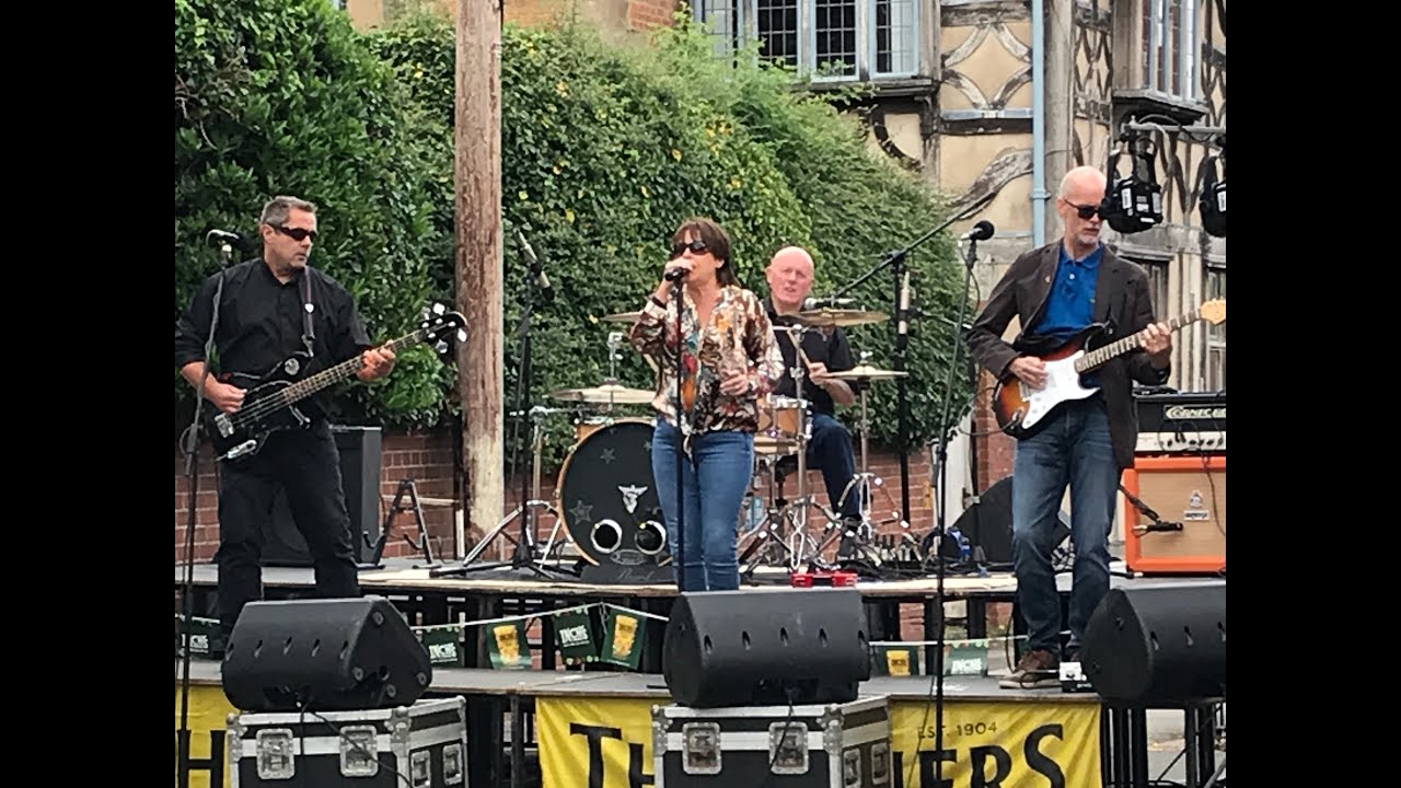 The Debbie Parry Band - Cover of Natural Born Bugie - YouTube