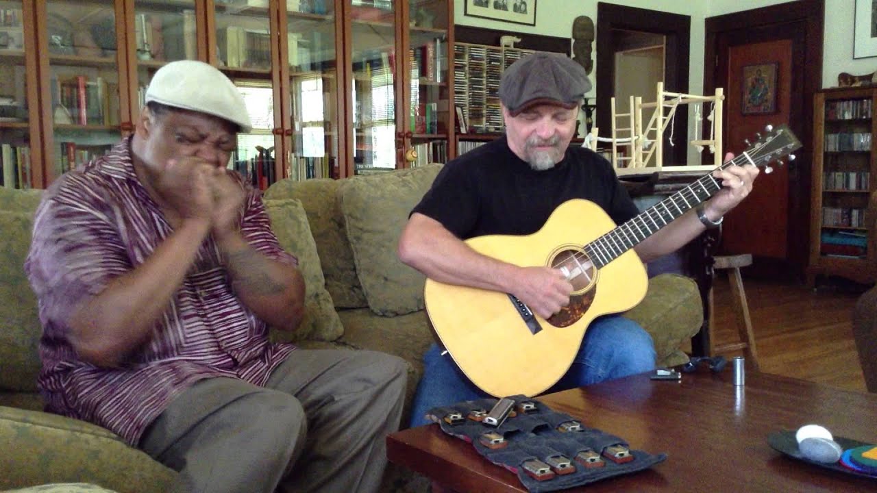 Phil Wiggins and Toby Walker - Louis Collins - YouTube