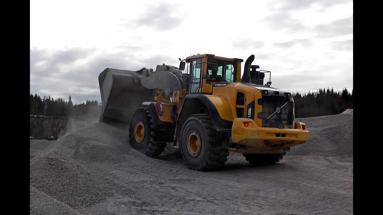 Volvo L250G With OptiShift In A Quarry - YouTube