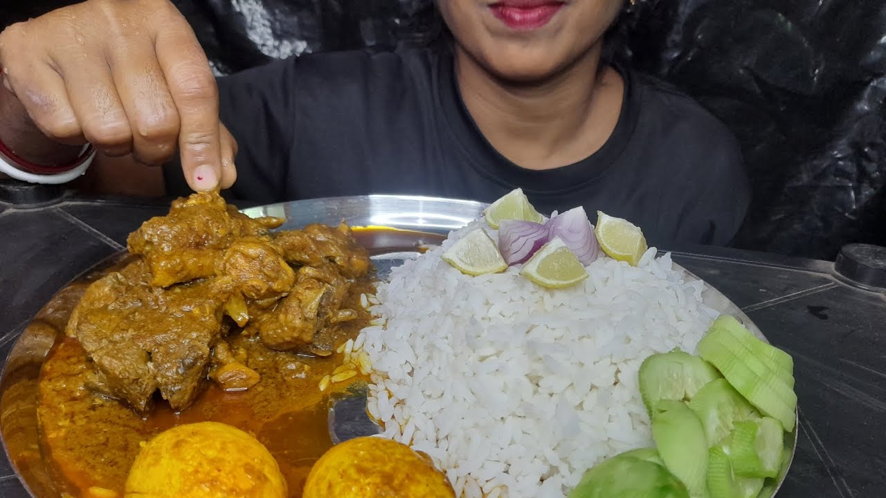 Eating rice with chicken curry & egg curry #mukbang #asmr - YouTube