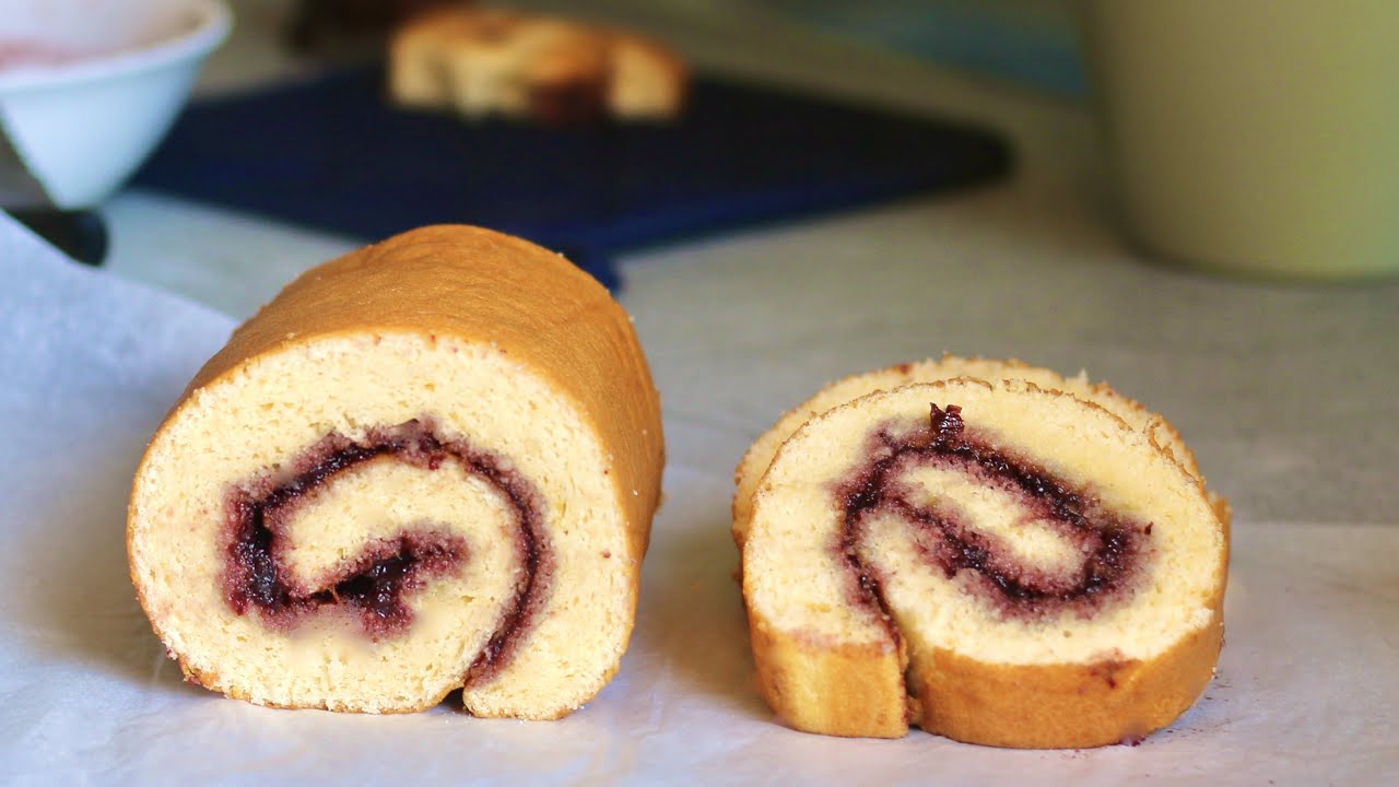 Easy Swiss Roll Cake with jam | Jam Roll Cake Recipe | Easy Roll cake ...