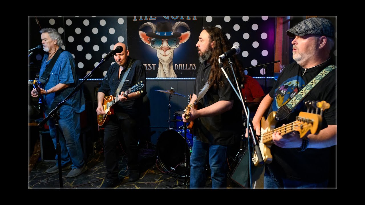 Big Legged Woman: Texas Kitchen (Live) with guests Jeff Davis (guitar ...