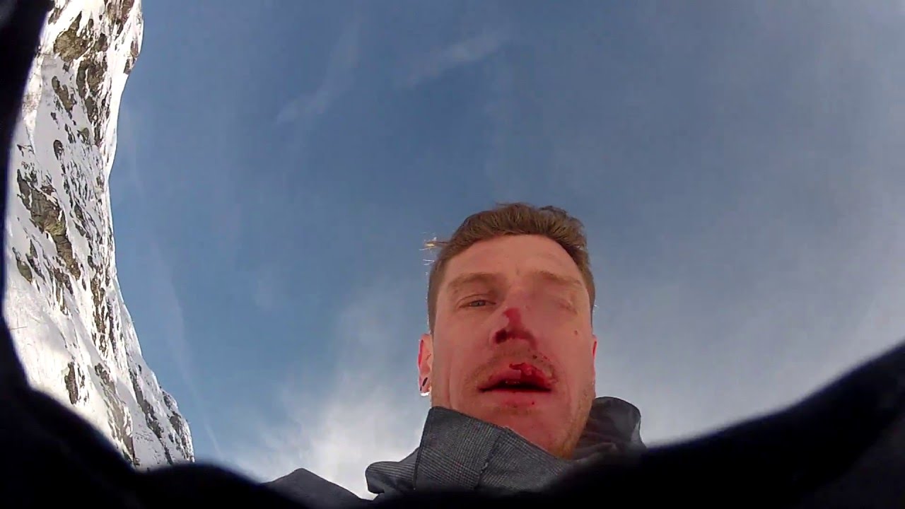 Snowboarding high speed crash / collision - YouTube