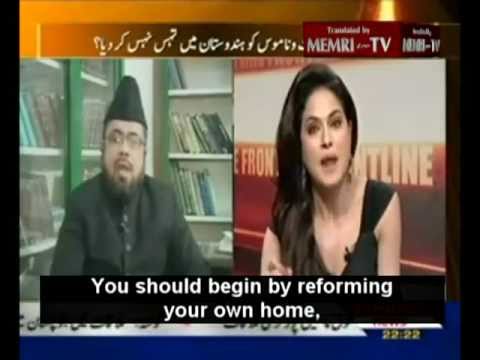Gorgeous Pakistani Actress BODY SLAMS ISLAM Mullah calling her a Whore