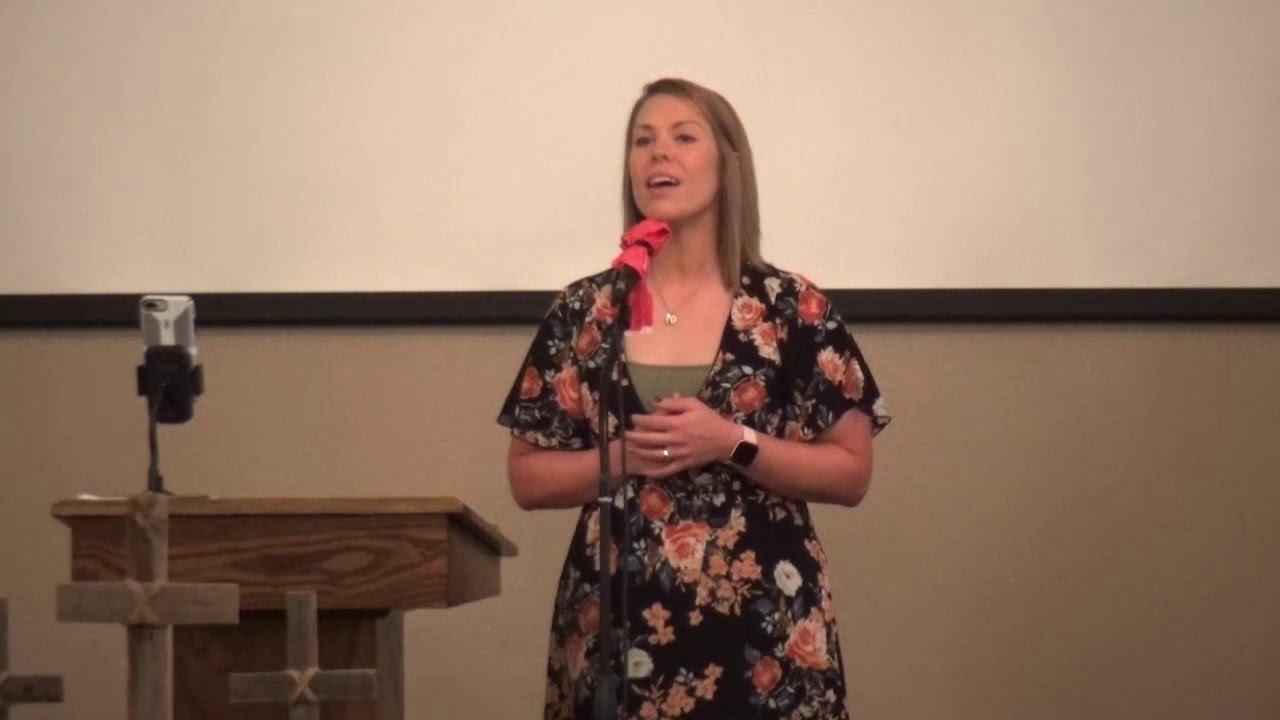 Madison Shelton sings "King of Kings." From May 24, 2020. - YouTube