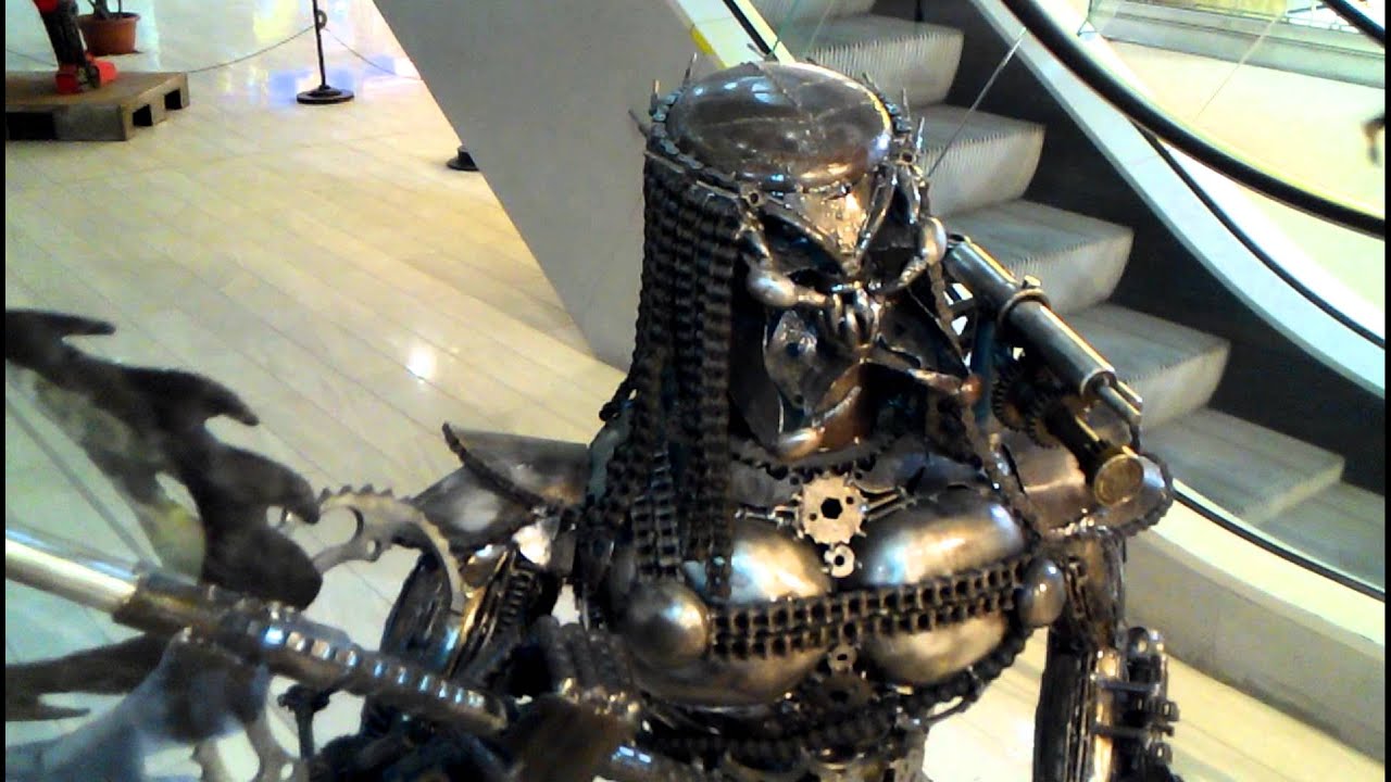 Predator kid - YouTube