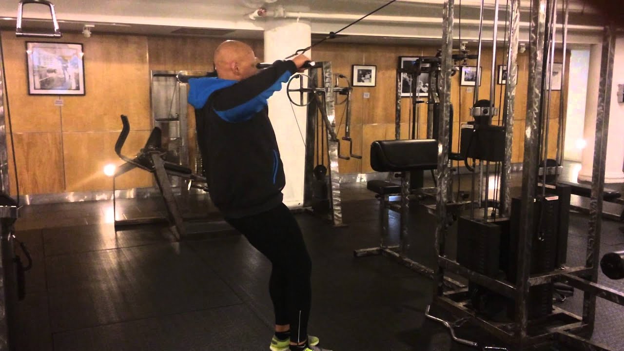 Rear Delt High Pull - YouTube