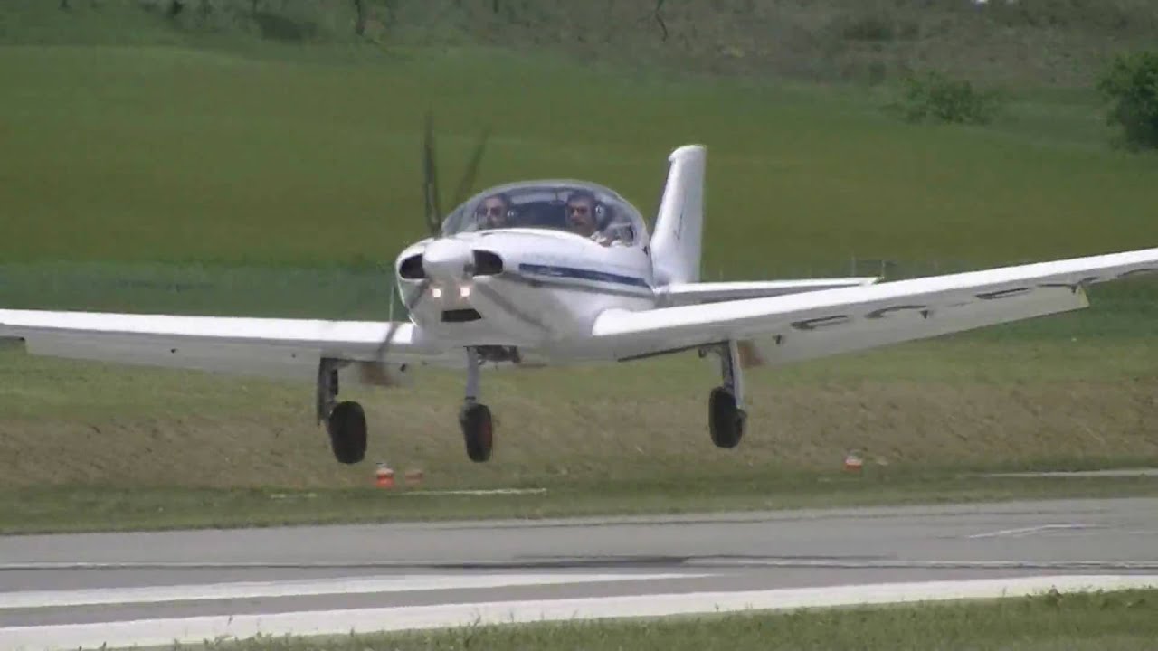 Dynamic WT9 Landing - YouTube