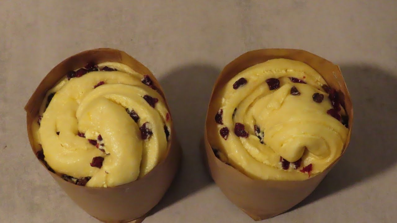 Cea mai simplă reţetă de cozonaci Cruffin cu afine şi stafide. - YouTube