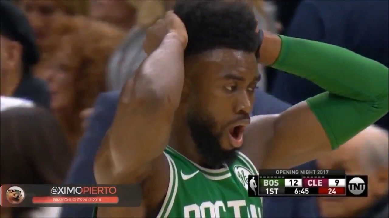 Gordon Hayward broke his leg!!!! :( - YouTube