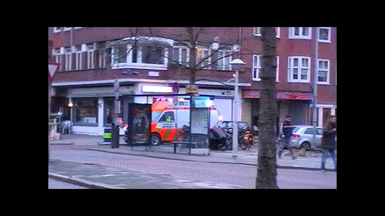 ***Versneller*** VZA Ambulance 13-163 met spoed naar de Ookmeerweg ...