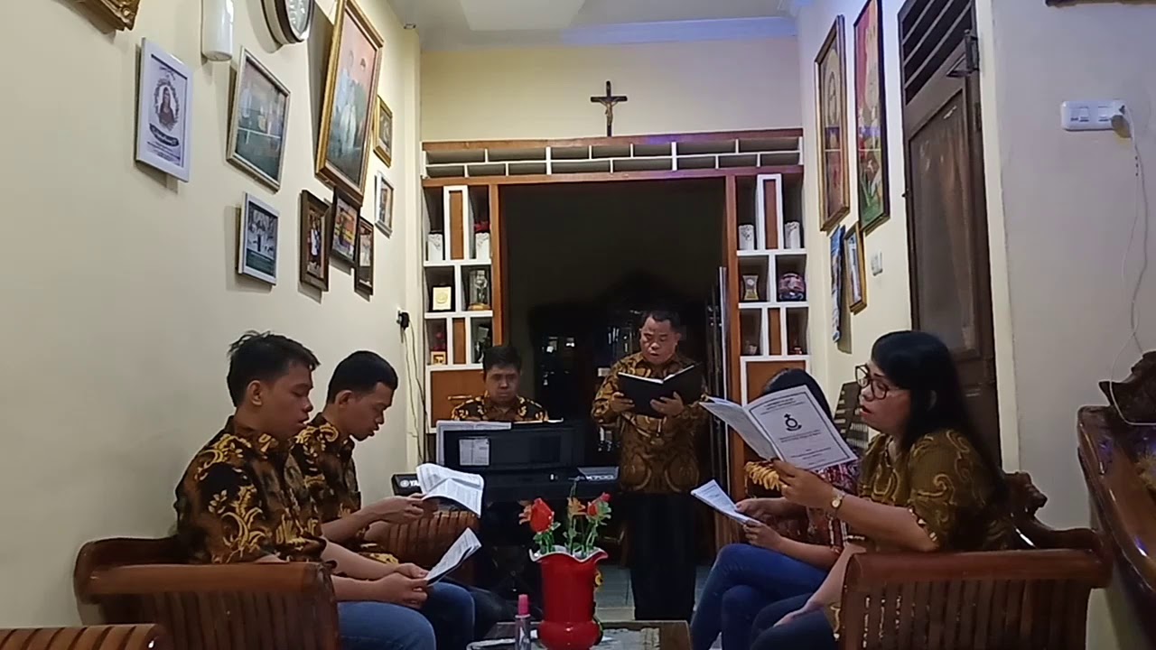 Kebaktian Minggu *Pentakosta* Kel.St.Prof.Ramlan Silaban, Medan 31 Mei ...