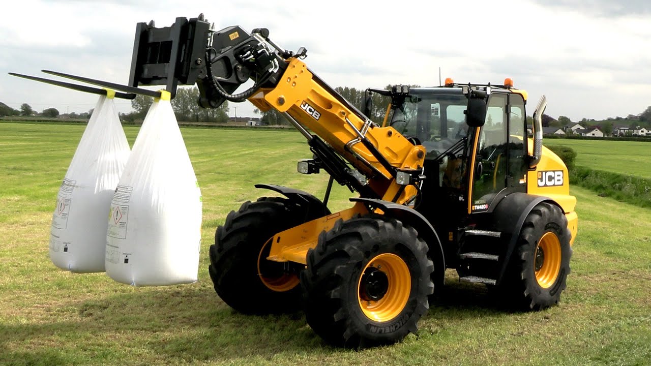 JCB TM420S pivot steer telehandler: REVIEW (Cab and Controls) - YouTube
