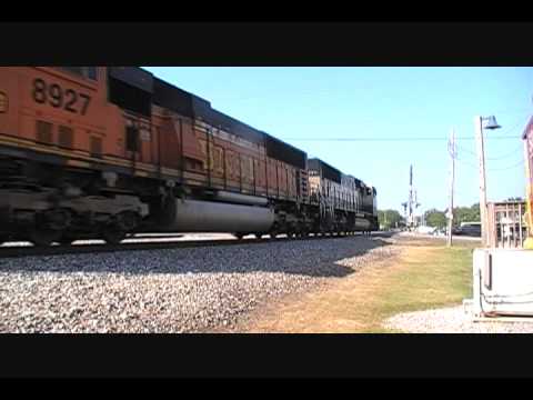BNSF 9799! NS 270! 2 BNSF SD70MACs! Green & Orange! 5-25-11. - YouTube
