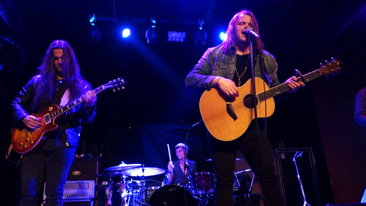 Caleb Johnson (06) Hanging With The Band @Club LA (2017-03-15) - YouTube