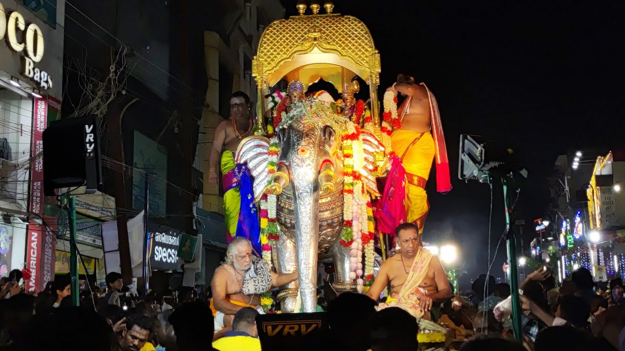 Meenakshi Amman Chitirai Thiruvila Day-10 Poo palaku #madurai # ...