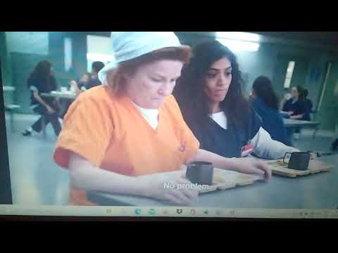 Red speaks in Russian, Blanca replies in Spanish - Orange is the New Black multilingual