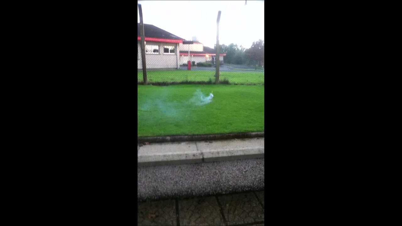 badboy Thunder Rocket Firework - YouTube