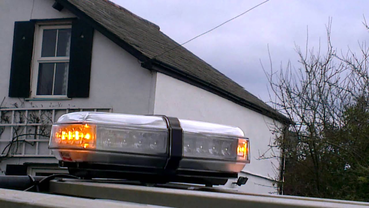 Britax A101 mini LED light bar - YouTube