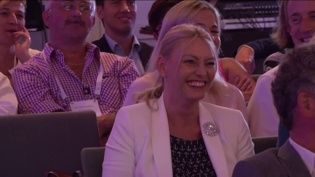 Vortrag über die Digitalisierung und Air Bnb - Keynote Speaker Frank Eilers - YouTube